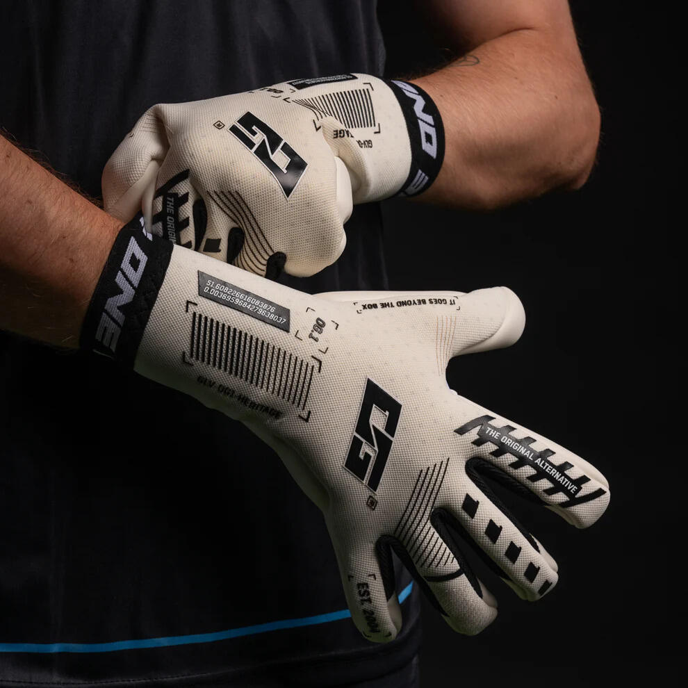 One Glove OG1 Heritage (Hyla SL Cut) Goalkeeper Gloves - Total Football ...